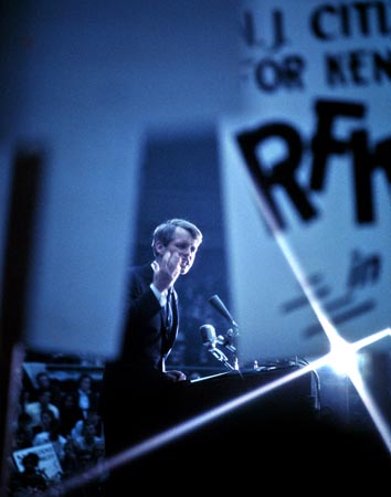 Photos - Robert F. Kennedy campaigning, 1968 #983